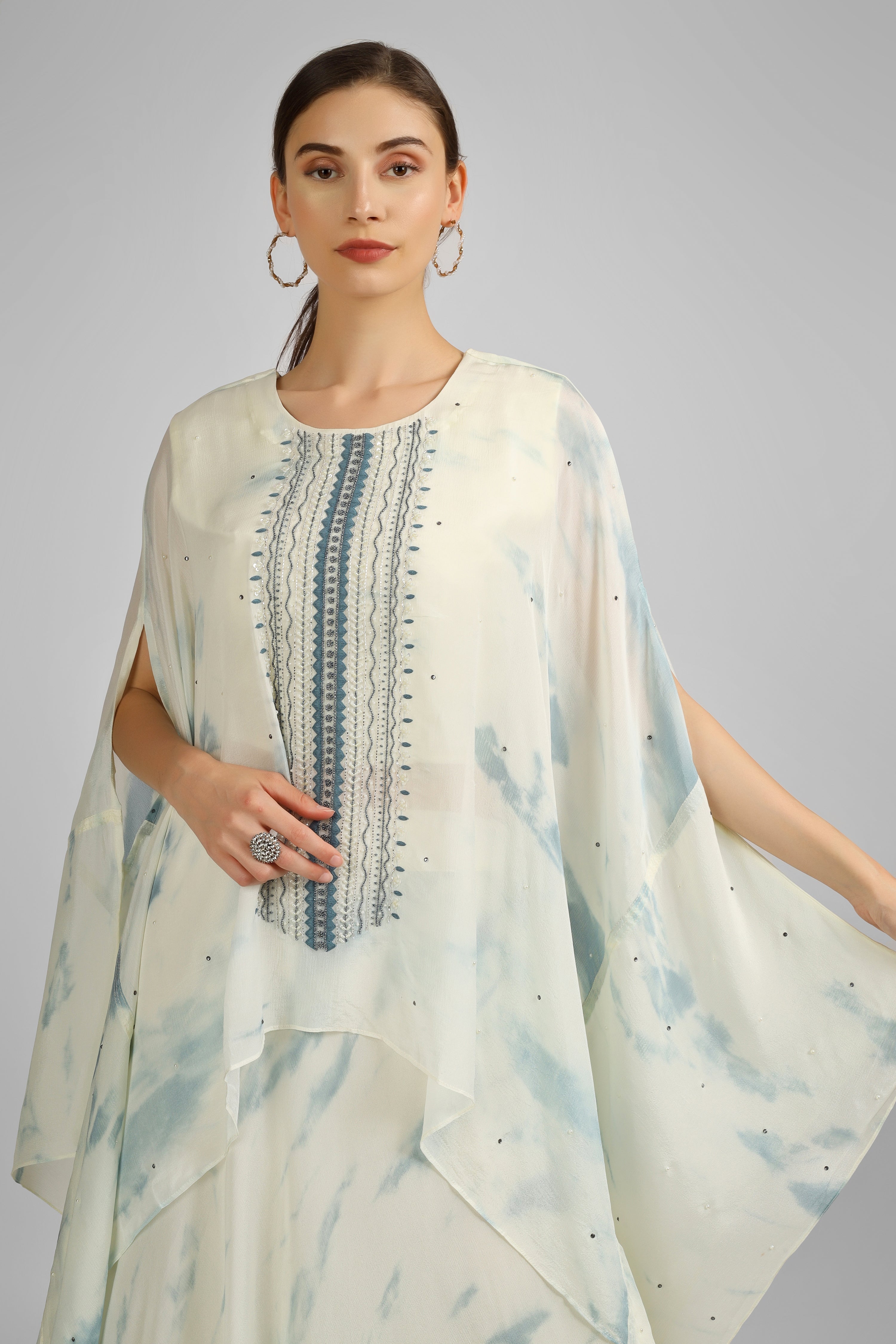 Buy Indian Ethnic Wear for women Online | Kanchan Fashion