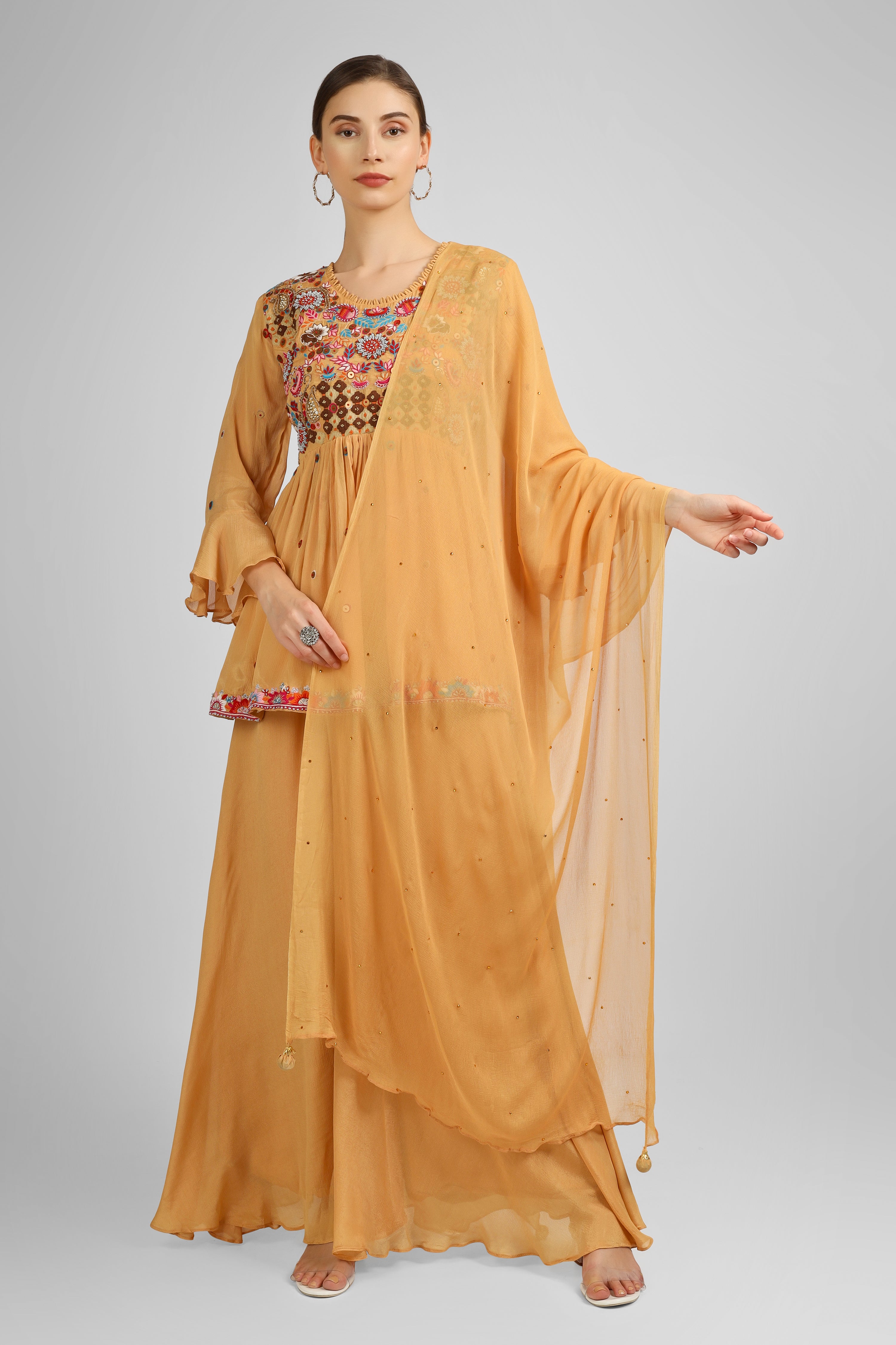 Buy Indian Ethnic Wear for women Online | Kanchan Fashion